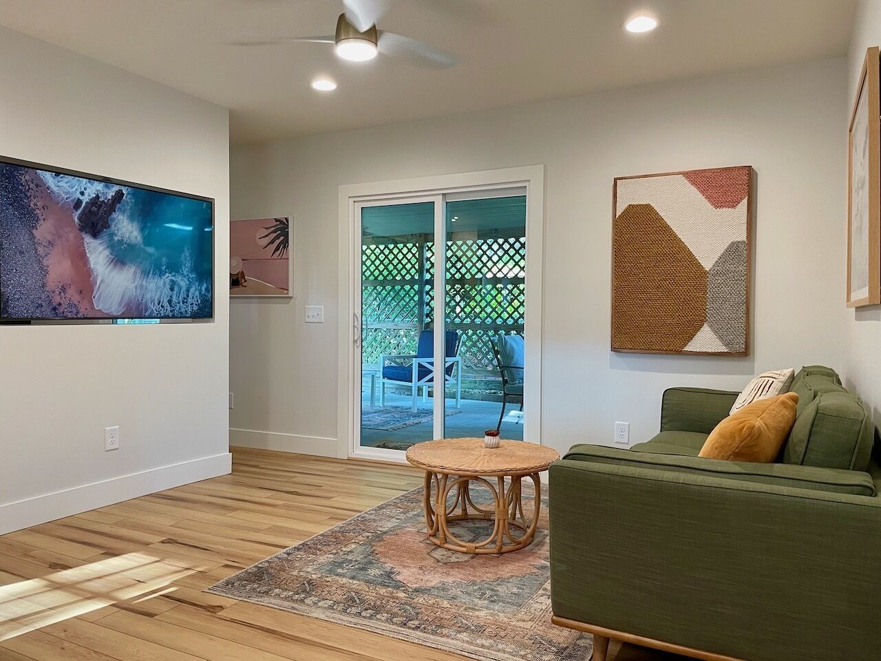 Backyard Beach Barn ~ 3 Miles To Beach! - Wilmington, NC