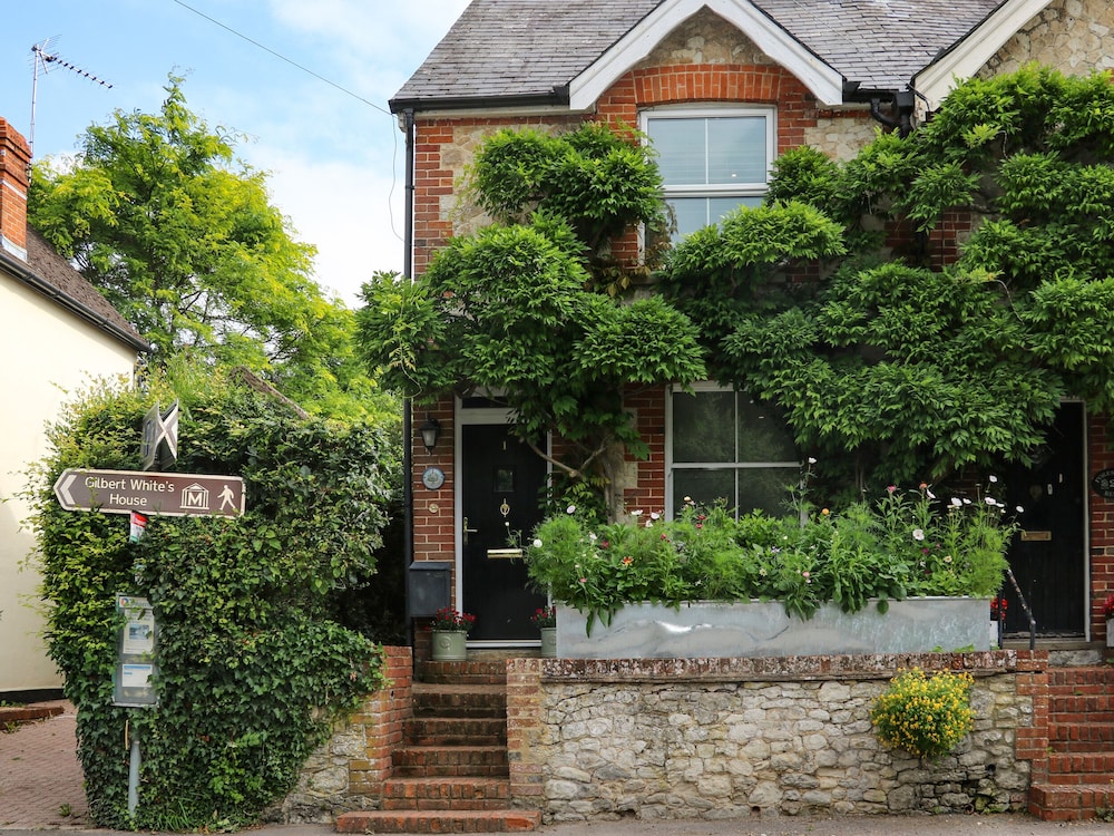 1 Foresters Rest - West Sussex