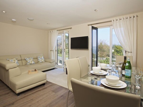 Crowthers - Dartmouth