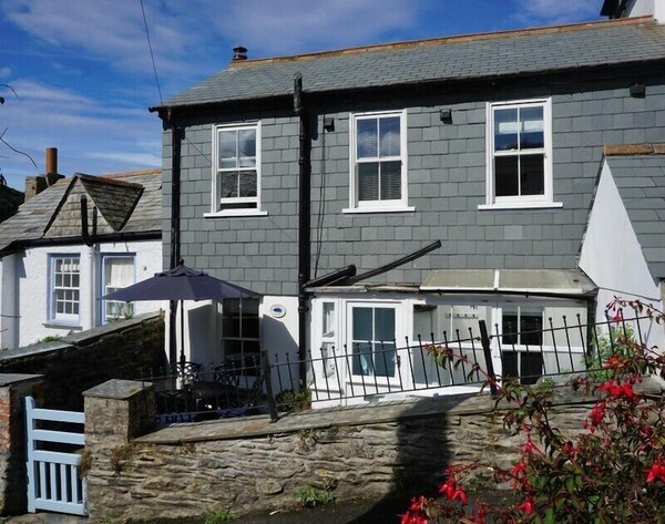 Kipper Cottage - Port Gaverne