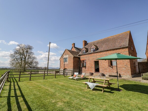Manor Farm Cottage - Malvern Hills