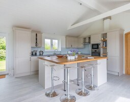 Casa de campo | Cozinha privada | Geladeira, lava-louças, talheres/pratos/utensílios de cozinha