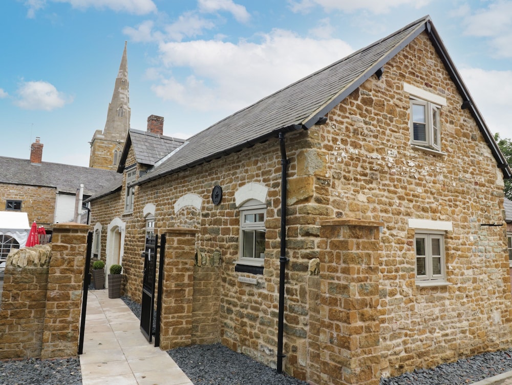 Hard Day's Night - Rutland