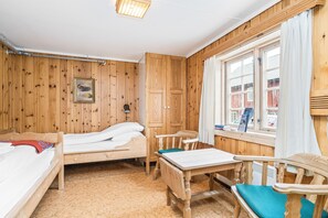 Quarto Twin Standard