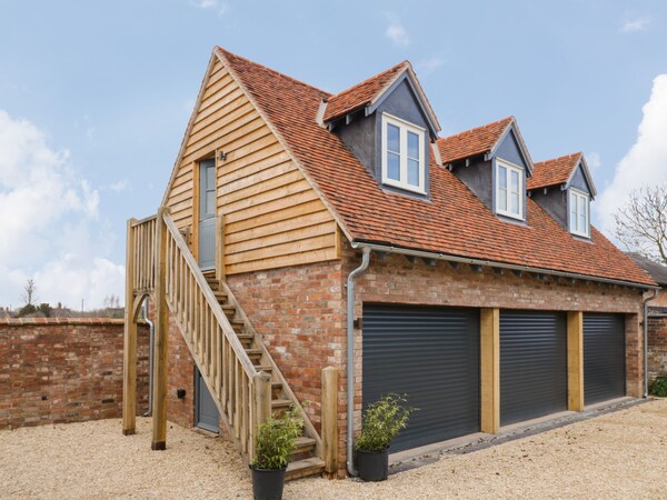 Coach House Mews - Oxfordshire