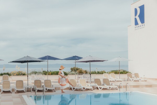 Romana Beach Resort - Hvar