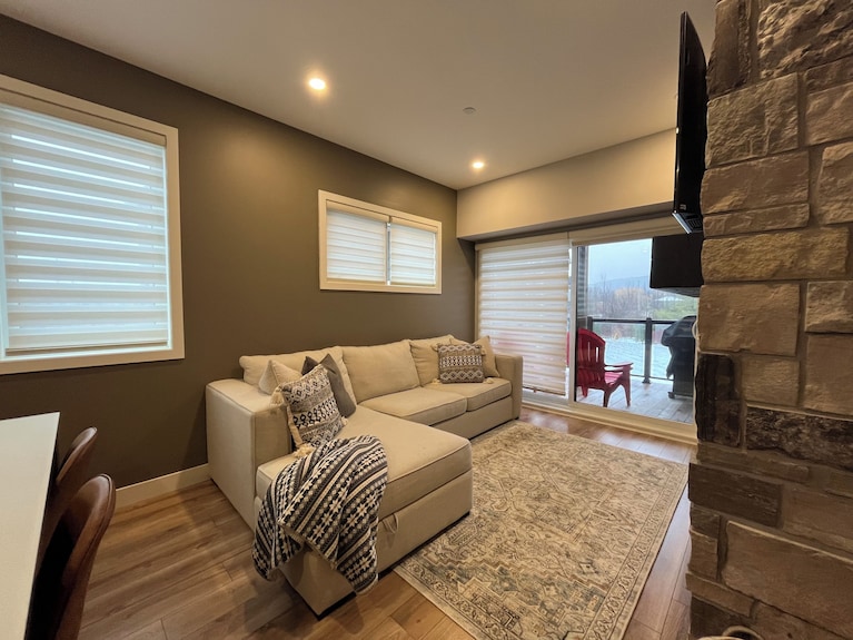 Blue Mountain Village Condo W/ Pool - Steps From Scandinave! - 콜링우드