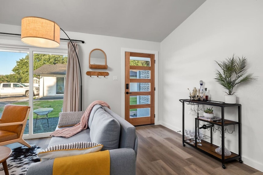 Zilker Haus Bungalow, Walk To Zilker - Old West Austin - Austin