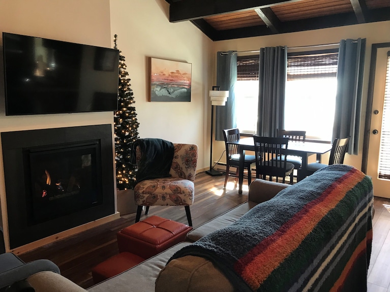 Cozy Townhouse, Greek Peak, Virgil, Cortland, Ny - SUNY Cortland