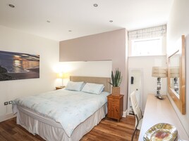 Casa de Campo | 2 quartos, com decoração personalizada, com mobília individualizada 