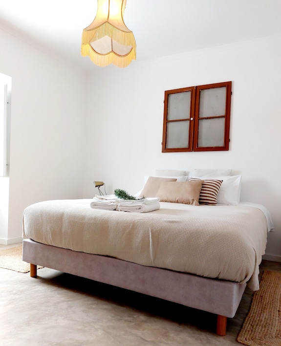 The Right Place To Disconnect - Santa Maria