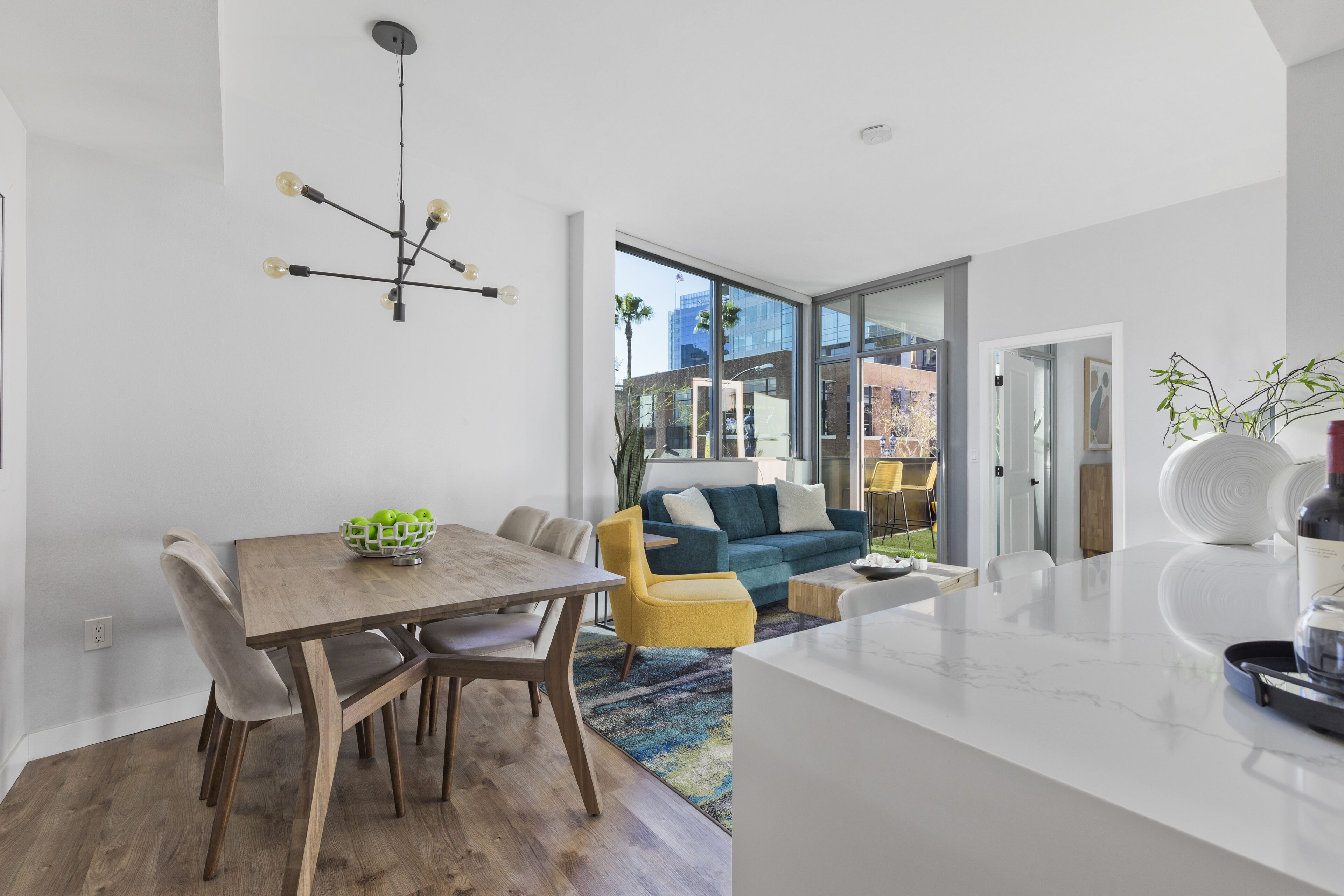 Contemporary-modern Smart-home In Paradise, On Petco Park! - San Diego, CA