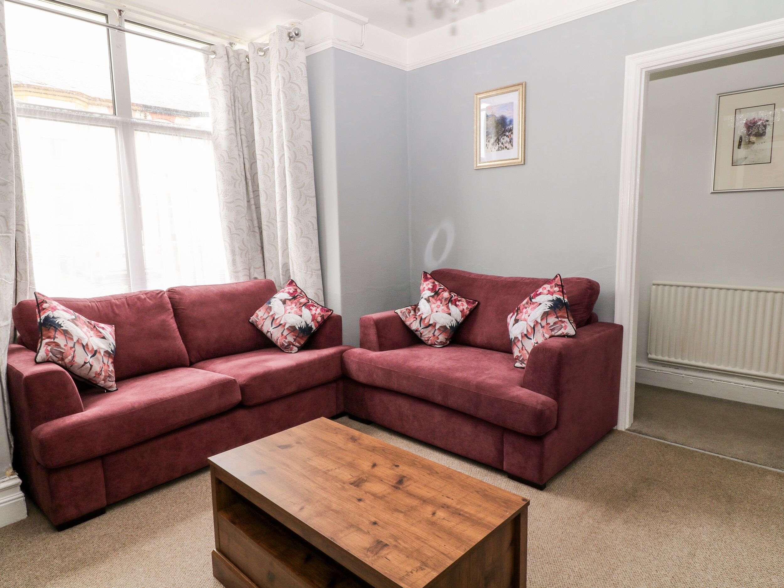Daisy Cottage, Pet Friendly, Character Holiday Cottage In Bideford - The BIG Sheep