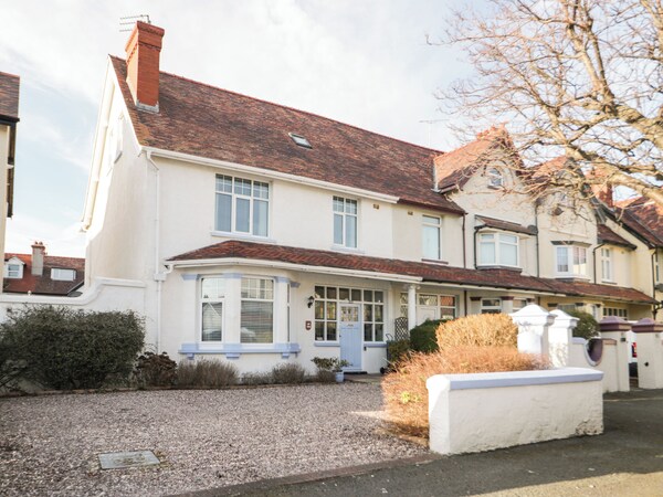 3 St. Davids Place - Llandudno