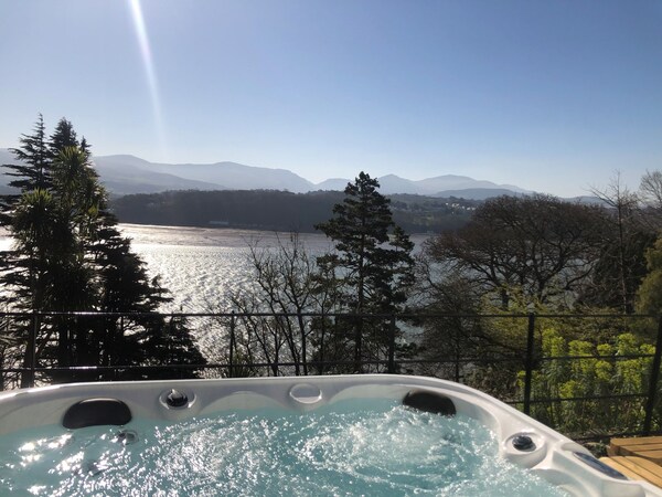 Afallon - Bangor, UK