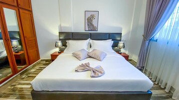 Roupas de cama antialérgicas, cofres nos quartos