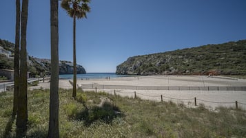 Perto da praia, praia de areia branca