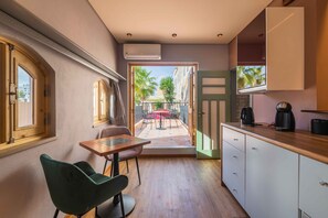 Quarto Signature | Minibar, Wi-fi grátis, roupa de cama fornecida