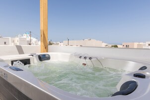 Quarto Triplo Premier | Banheira de hidromassagem privativa