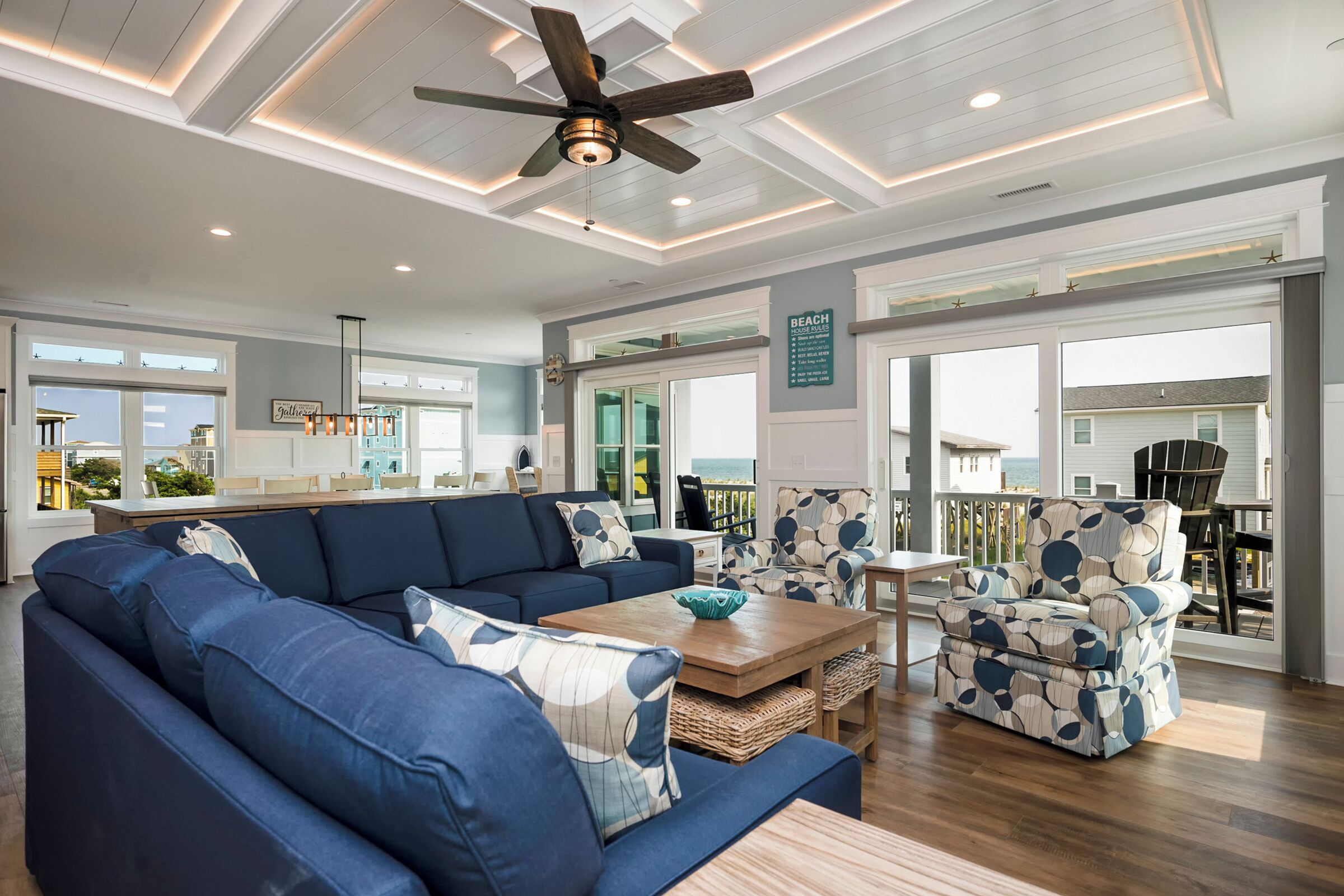 Sand Dollar Inn: Ocean View Home With Pool, Hot Tub And Elevator - Holden Beach