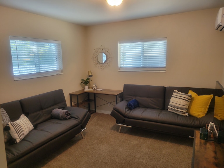 Sweet Retreat 1-bedroom Apartment - Ogden, UT