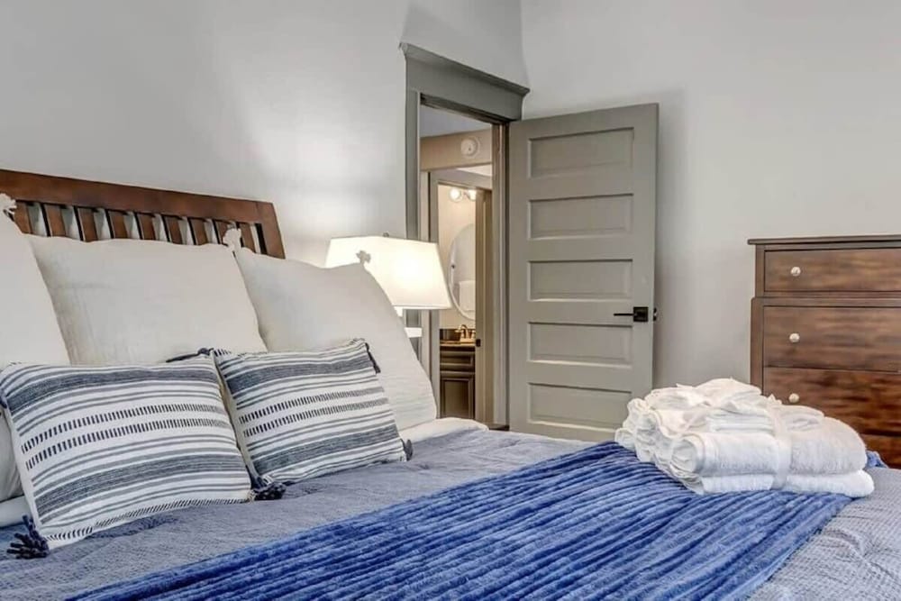 Dt Historic Home - Walk To The Stadium And Dailys! - Jacksonville, FL