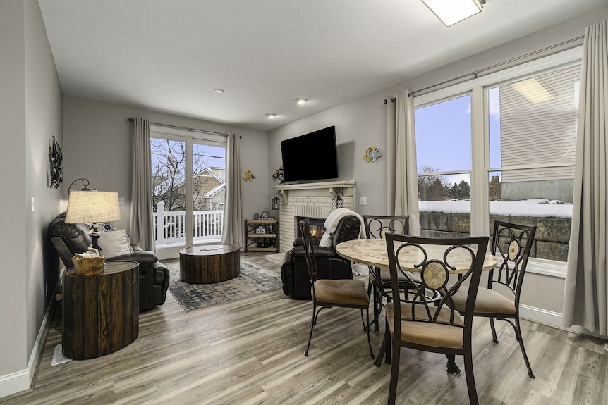 Pet Friendly Customized Harbor Village Condo - Manistee, MI