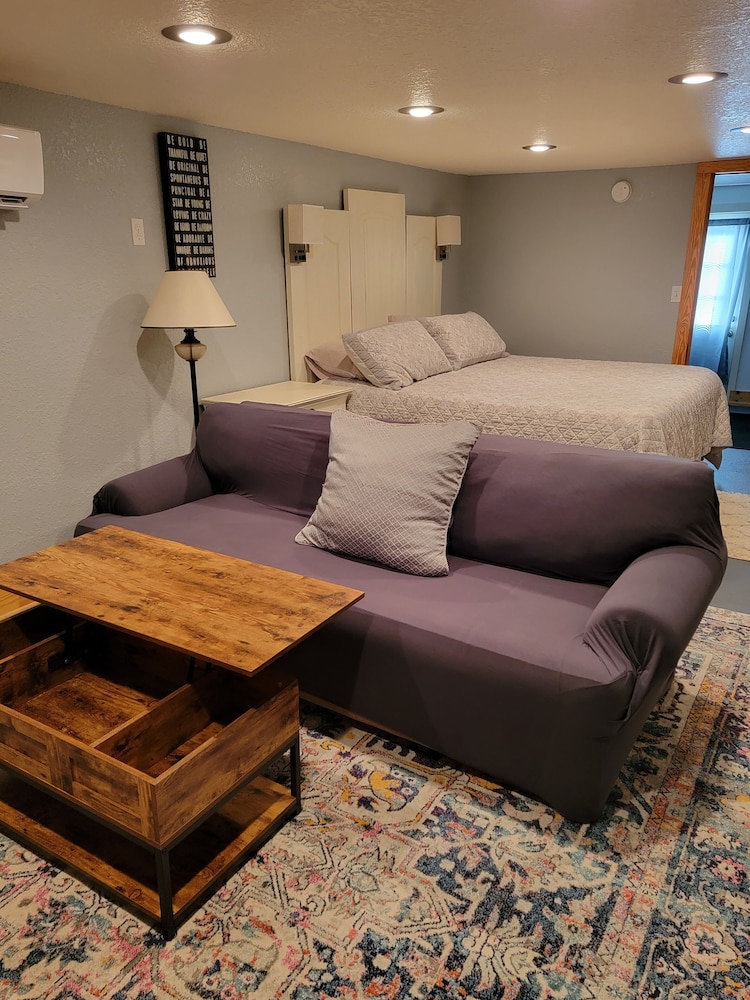 Outerbanks Private Suite Kdhshort Walk To Beach/sound Sunsets Centrally Located - Kitty Hawk, NC