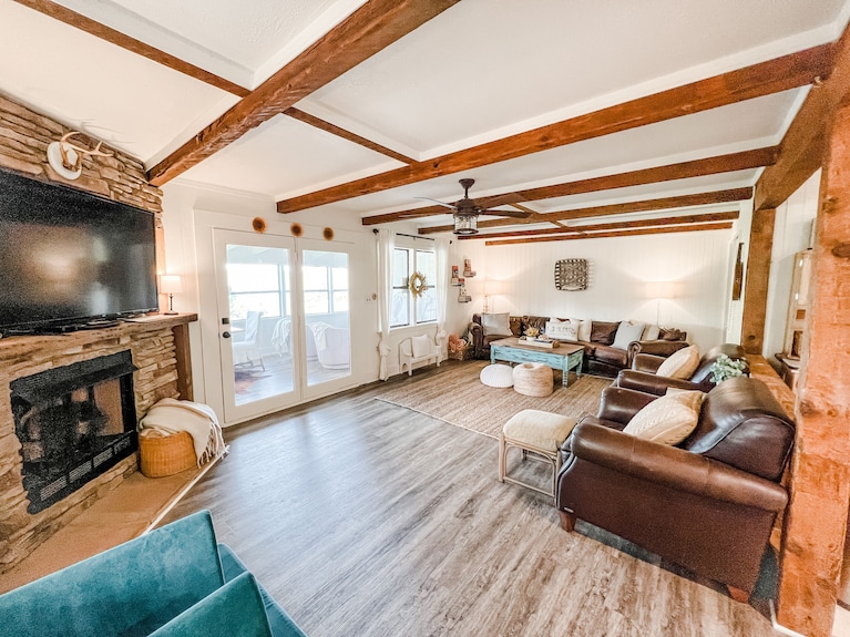 Get Off-grid At Lakefront Cabin At Sawmill Branch - Alabama