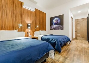 Quarto Duplo Júnior | 1 quarto, cofre no quarto, secretária, ferro/tábua de engomar 