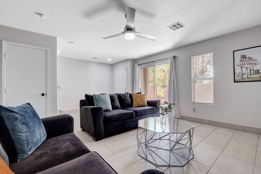 Family Friendly 3br Retreat W/ Arcade Near Strip - 北拉斯維加斯