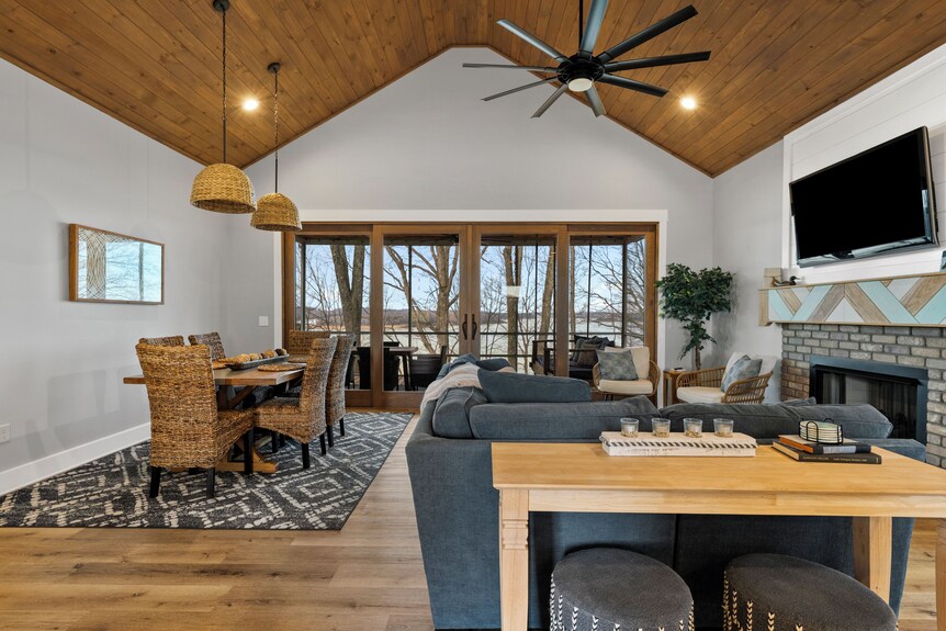 Cozy Lakehouse W/ Fire Pit & Bed Swing Near Mammoth Cave National Park - Barren River Lake State Park, Lucas