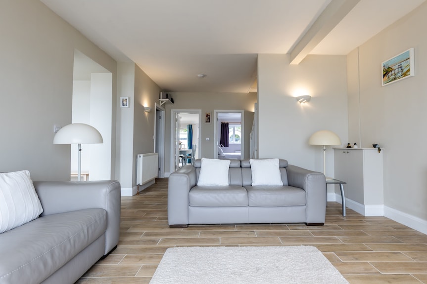 'Waterside' - Overlooking Mudeford Harbour - *** No Booking Fees *** - Bournemouth