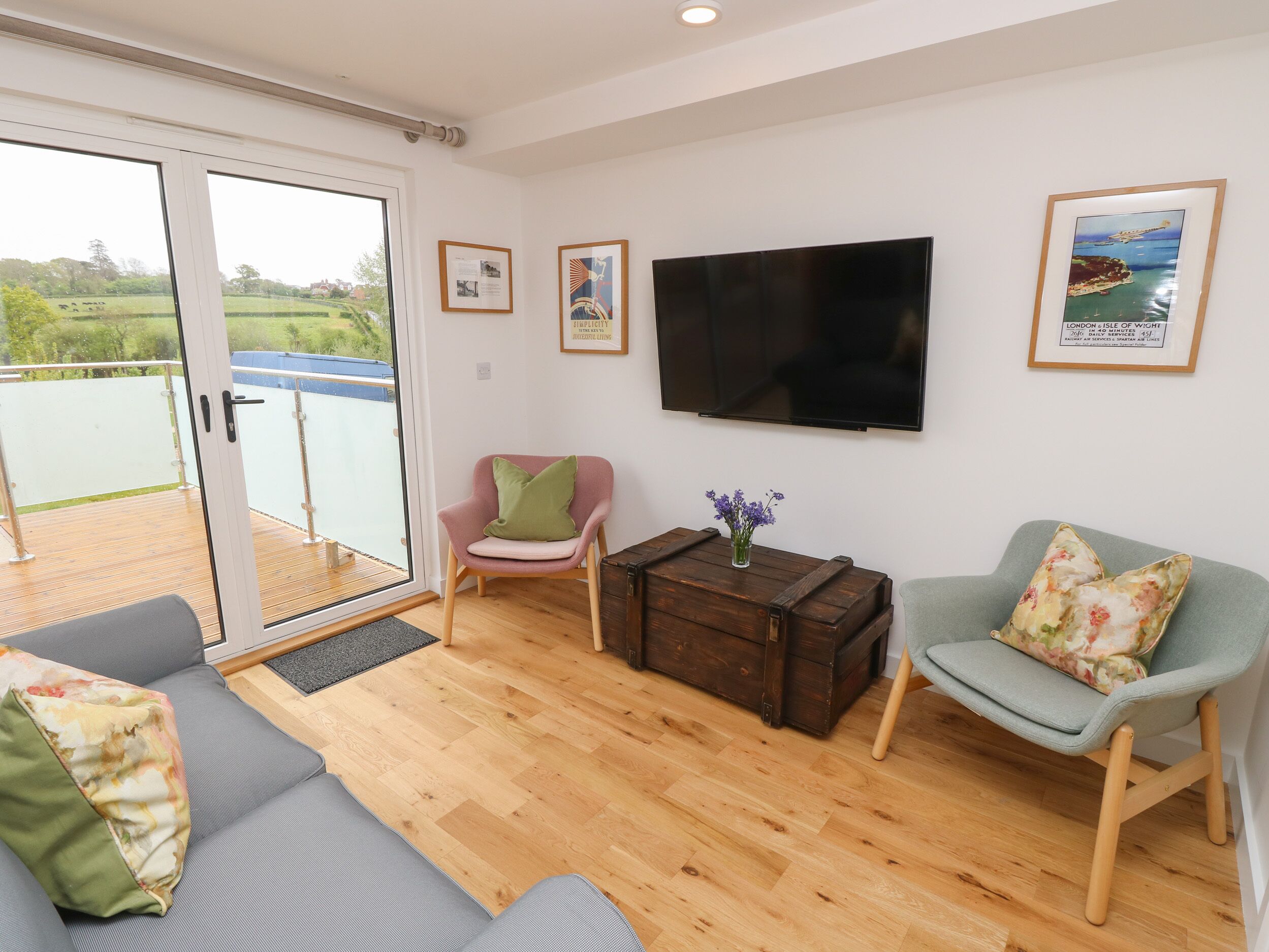 Pinot, Family Friendly, Character Holiday Cottage In Seaview - Isle of Wight