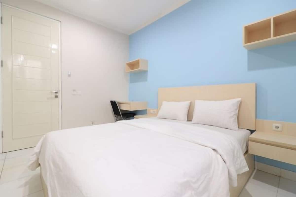 Secretária, Wi-fi grátis, roupa de cama fornecida