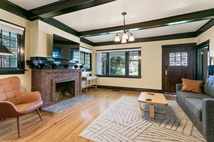 Quaint South Hill Home W/ Luxury King Bed & Wifi! - ワシントン州