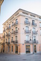 Fachada da propriedade