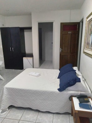 Penthouse Deluxe | Secretária adequada para computadores portáteis, Wi-fi grátis