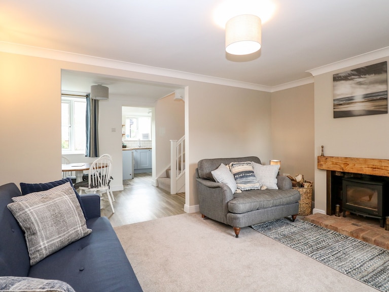 3 The Cottages, Pet Friendly, With Open Fire In Hemsby - Winterton-on-Sea