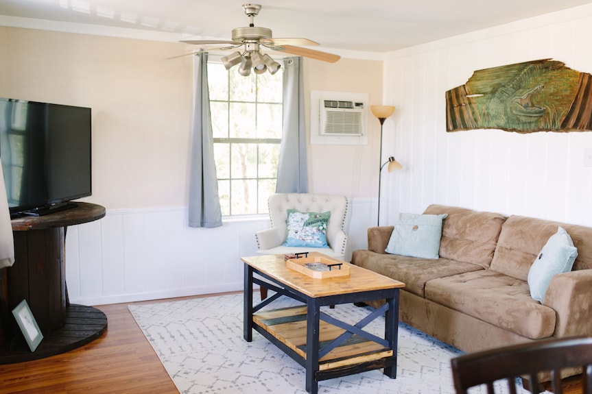 Cozy Cabin Stay In The Louisiana Swamp - Louisiana