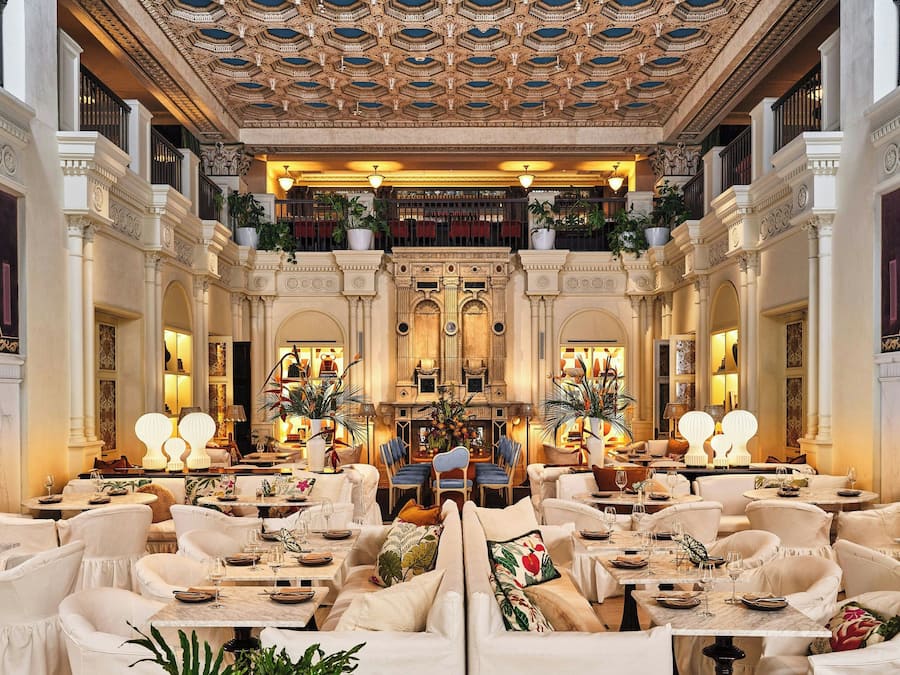 3 restaurantes, café da manhã, culinária mediterrânea