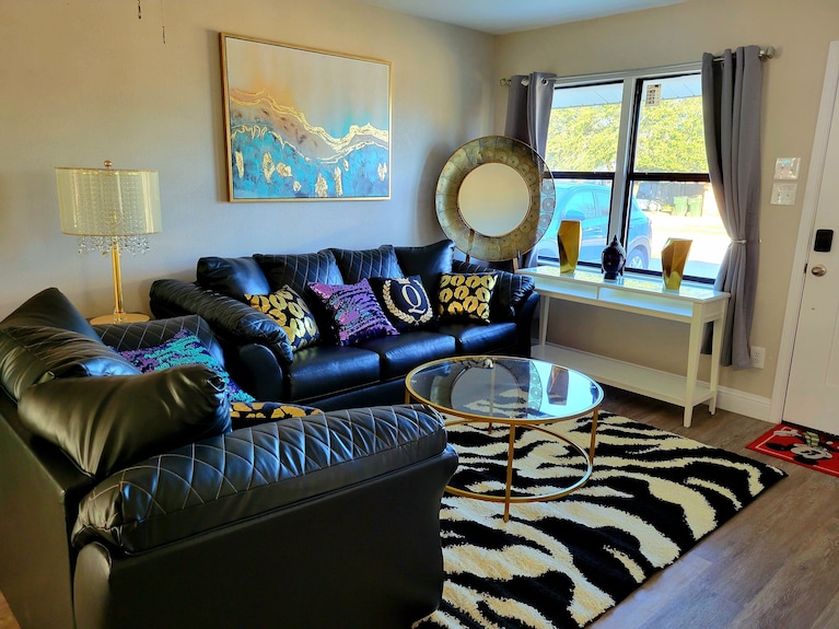 Momo 2bd Entire New House With Big Yard In Downtown Plano - Allen, TX