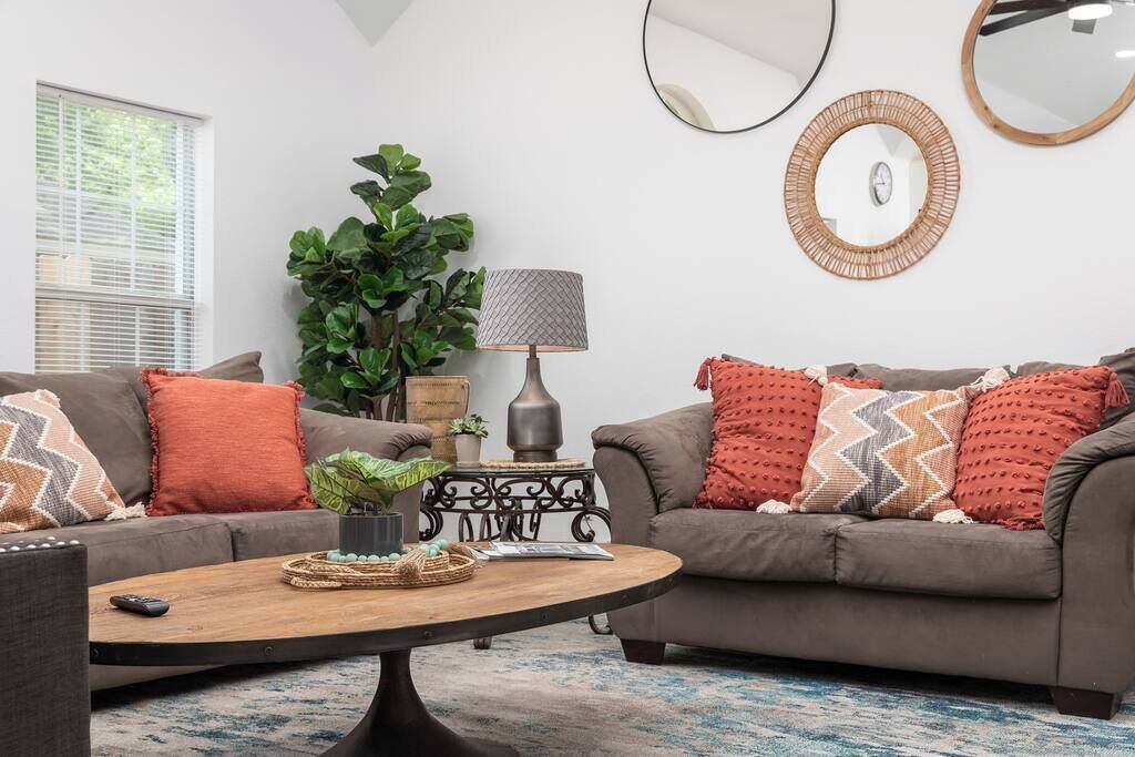 Newly Remodeled Home Near Historic Downtown - McKinney, TX