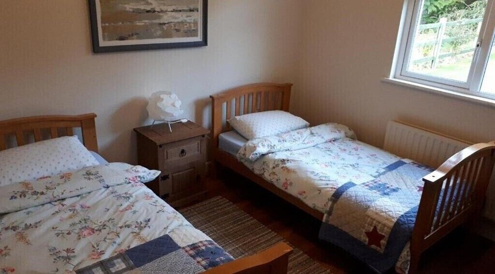 Lovely Lakeside House - County Mayo
