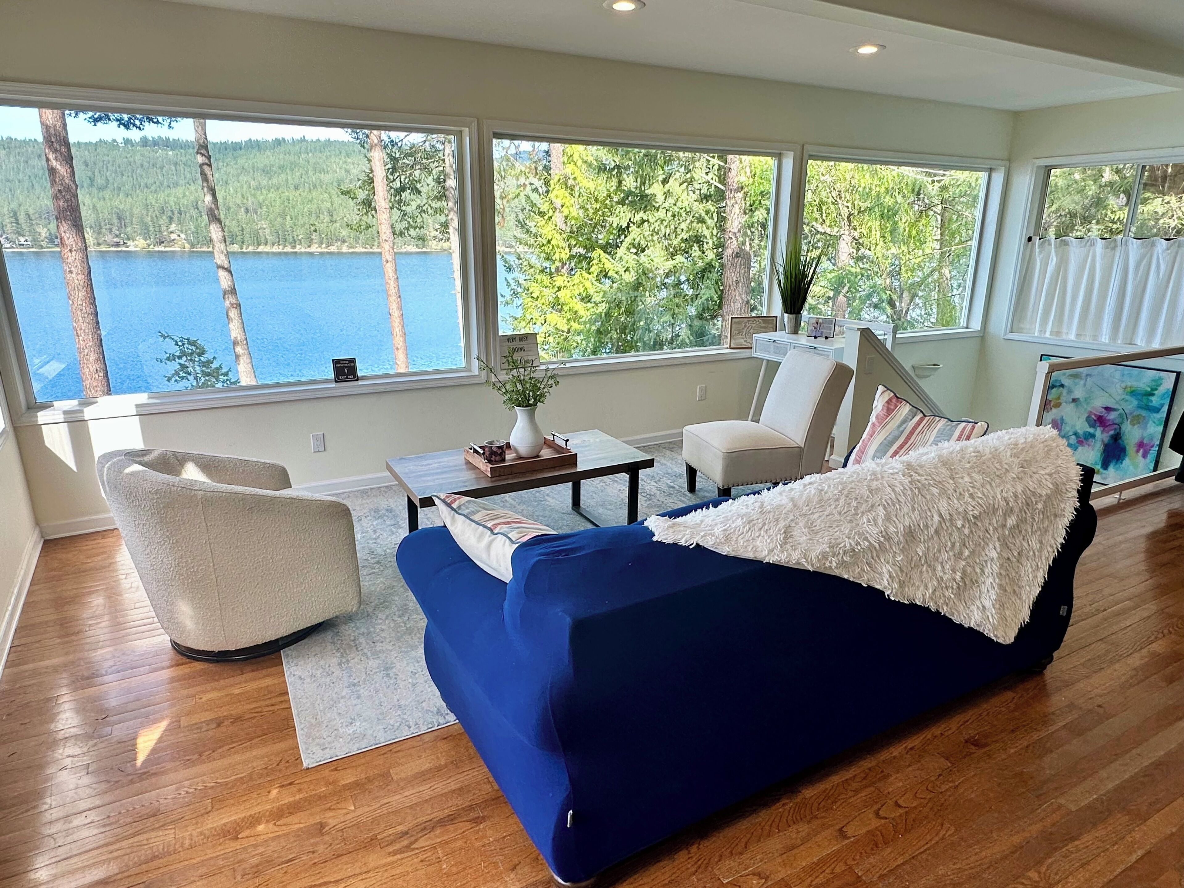 Beautiful Liberty Lake Waterfront House - Liberty Lake, WA