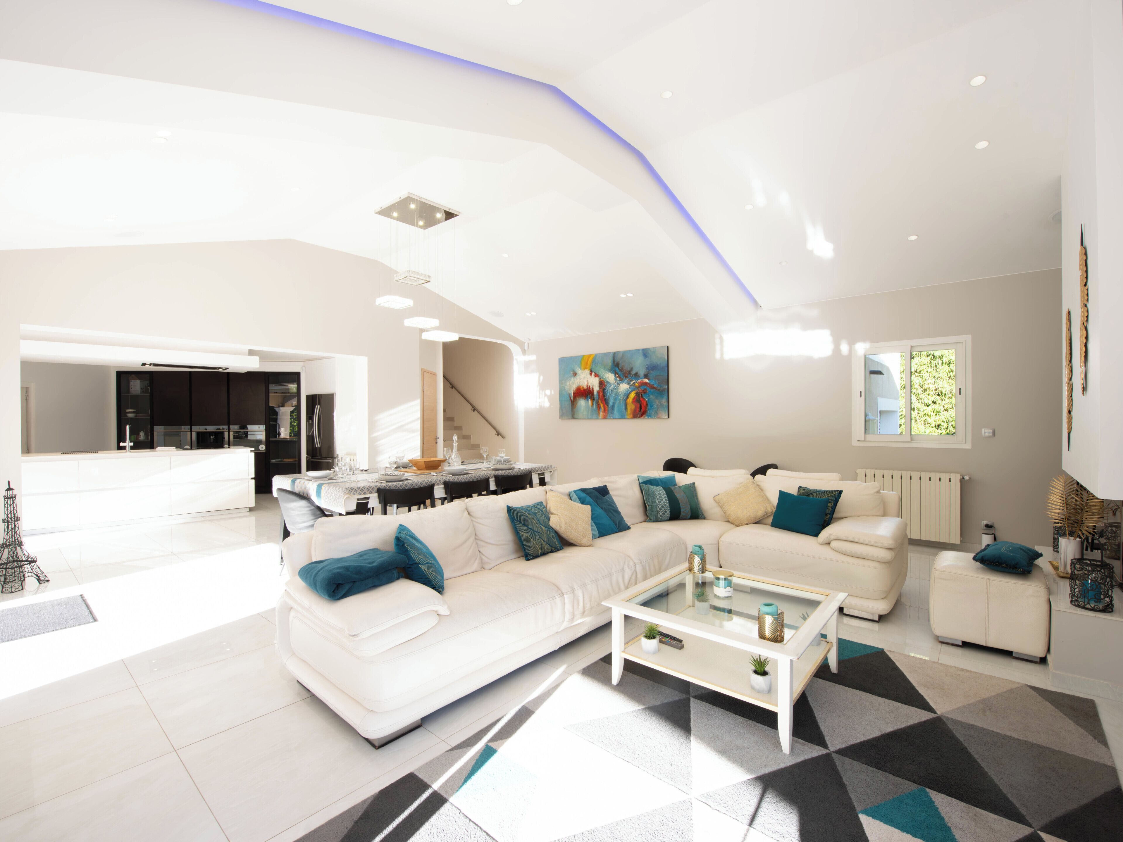 Villa 330m2, 6 Chambres, Piscine Chauffée Jacuzzi - Golfe-Juan