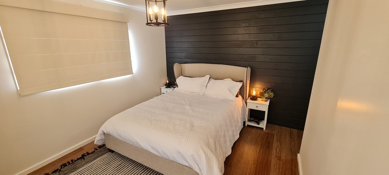 Idyllic Farmhouse Overlooking Vineyard On 160 Acres - Williams