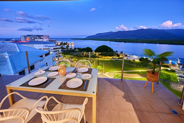 Jack & Newell Holiday Apartments - Cairns