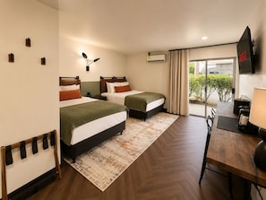 Superior Room, 2 Queen Beds | Camas de colchão pillowtop 
