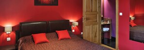 Quarto Duplo Comfort | Com decoração personalizada, quartos insonorizados, Wi-fi grátis 